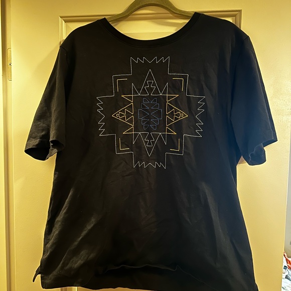 Pendleton | Tops | Black Tshirt | Poshmark